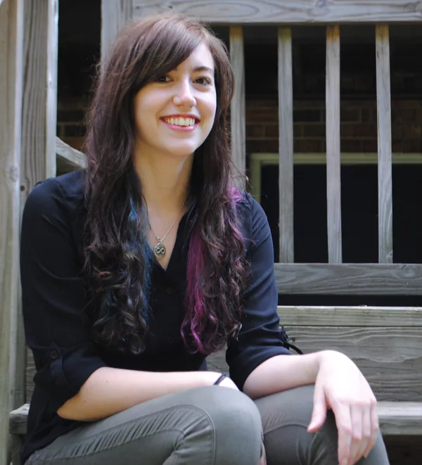 Lauren – Triangle Strings