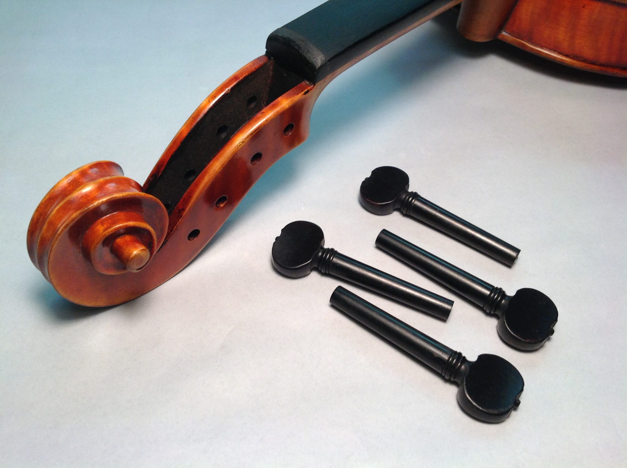 Fitting Pegs – Triangle Strings