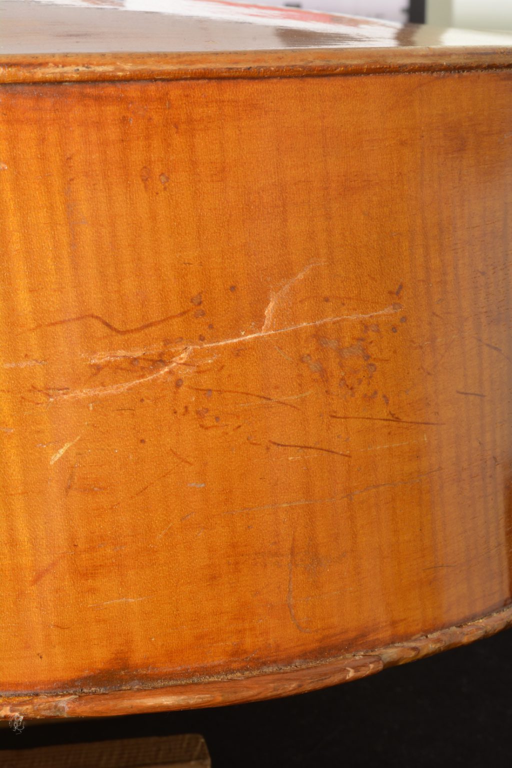 Repairing Rib Cracks Parallel to Rib Grain – Triangle Strings