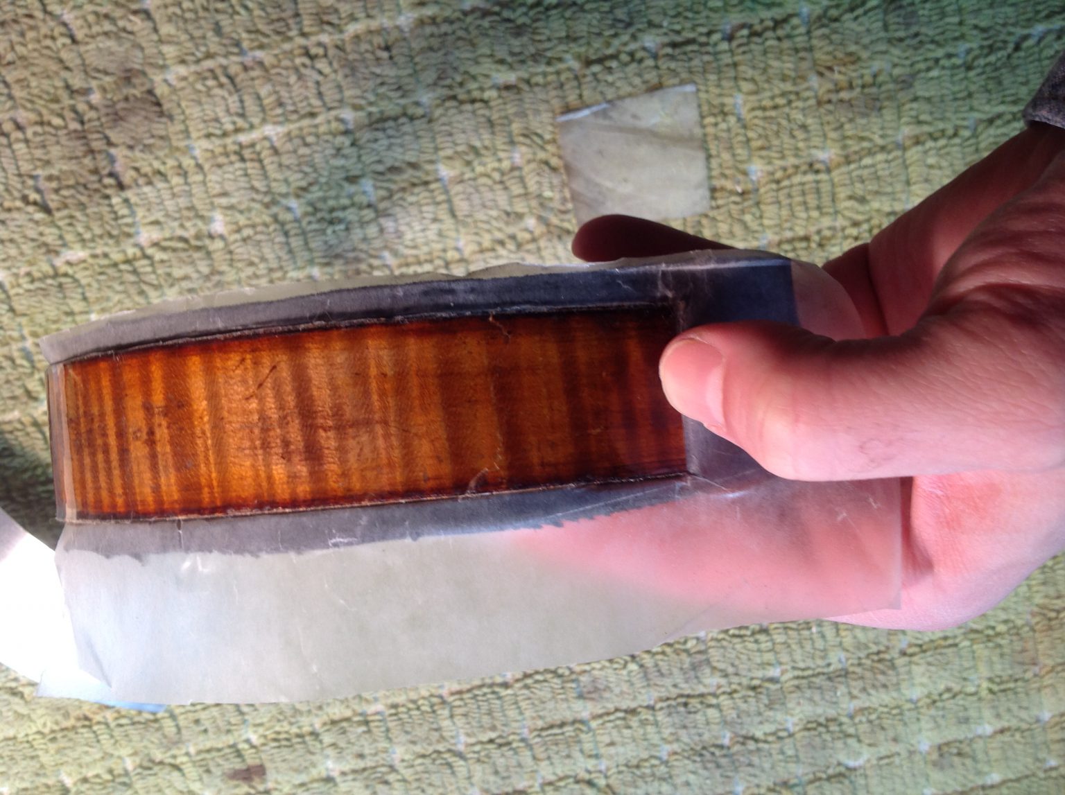 Repairing Rib Cracks Perpendicular to the Grain – Triangle Strings